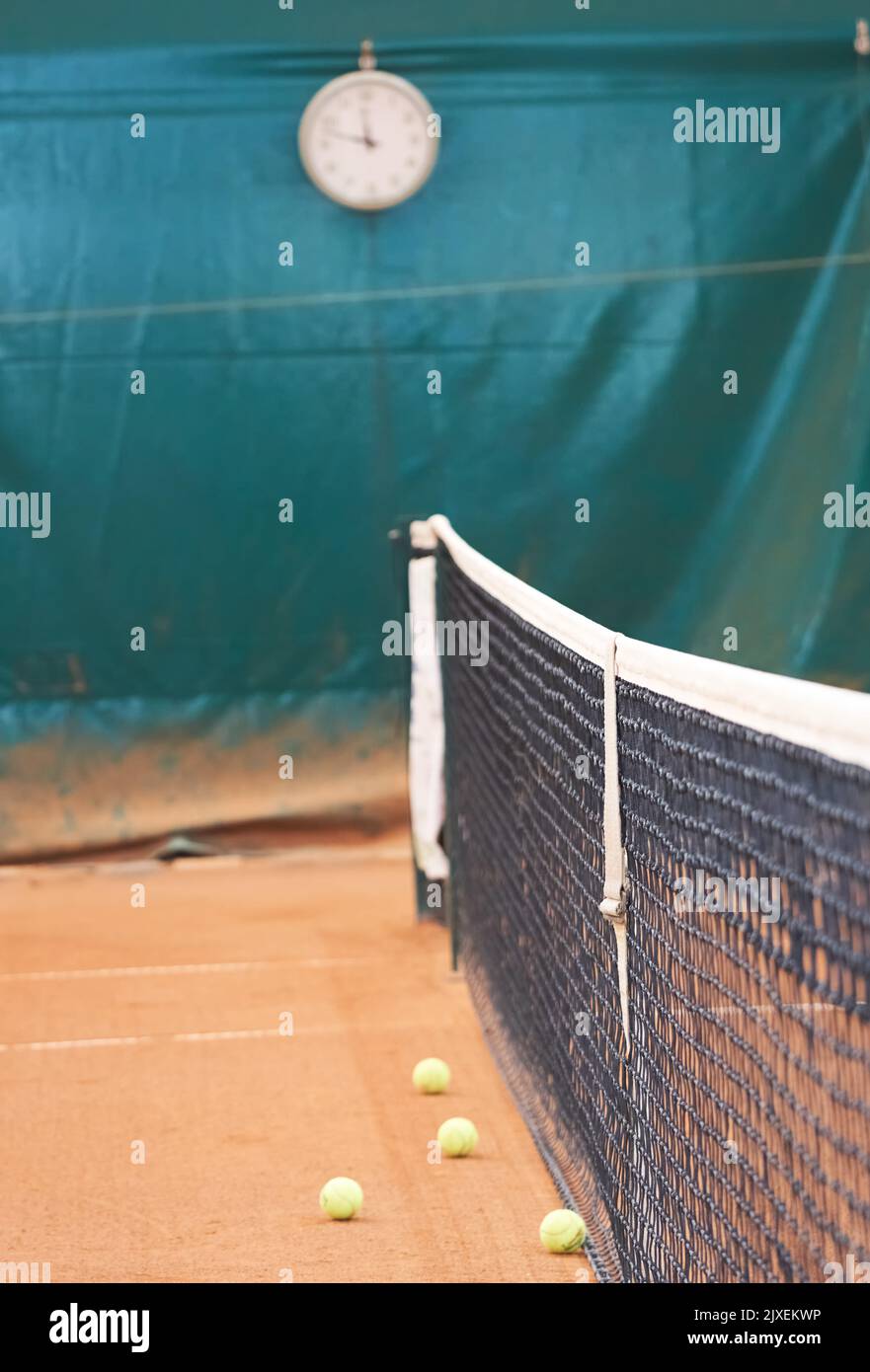 motion tennis ball over net Stock Photo - Alamy