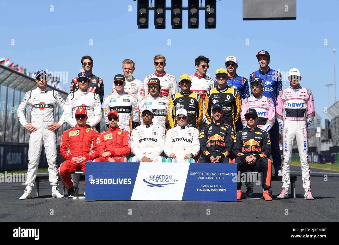 Drivers line up for their portraits prior to the the Formula 1 2018 ...