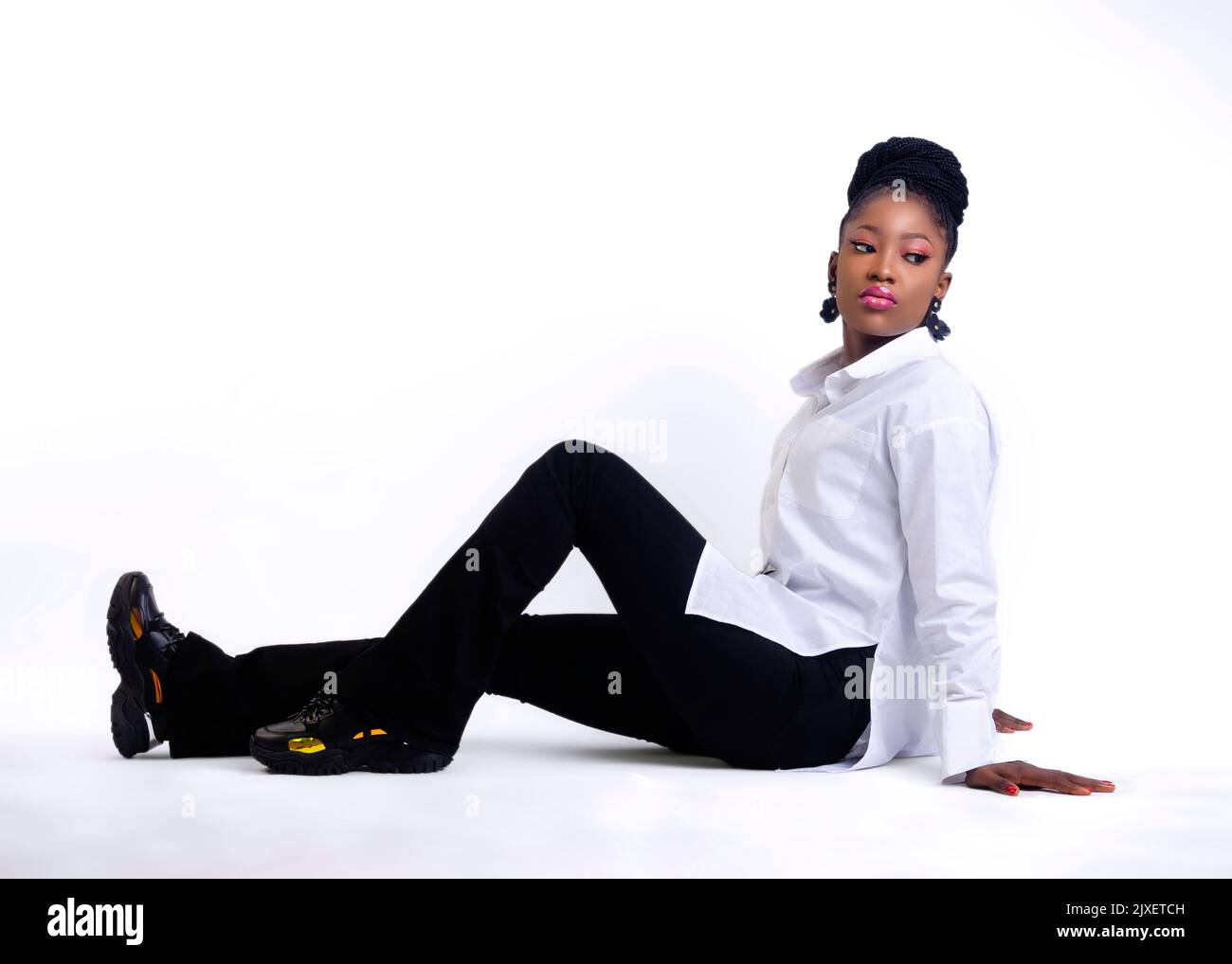 Beautiful black african model hi-res stock photography and images - Alamy