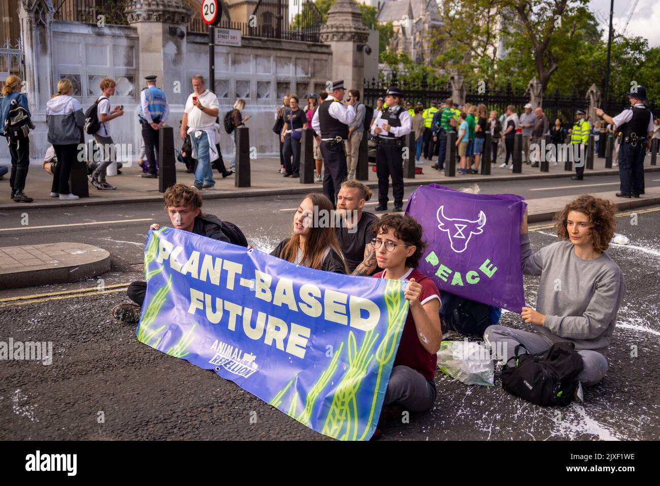 Westminster Bridge Road, Westminster, London, UK. 7th Sep, 2022. Vegan ...