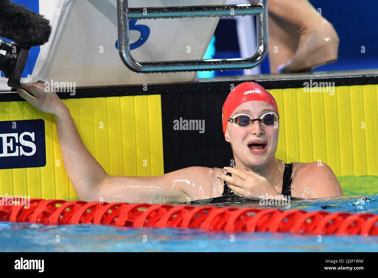 Sarah Vasey of England celebrates winning the Women's 50m Breaststroke ...
