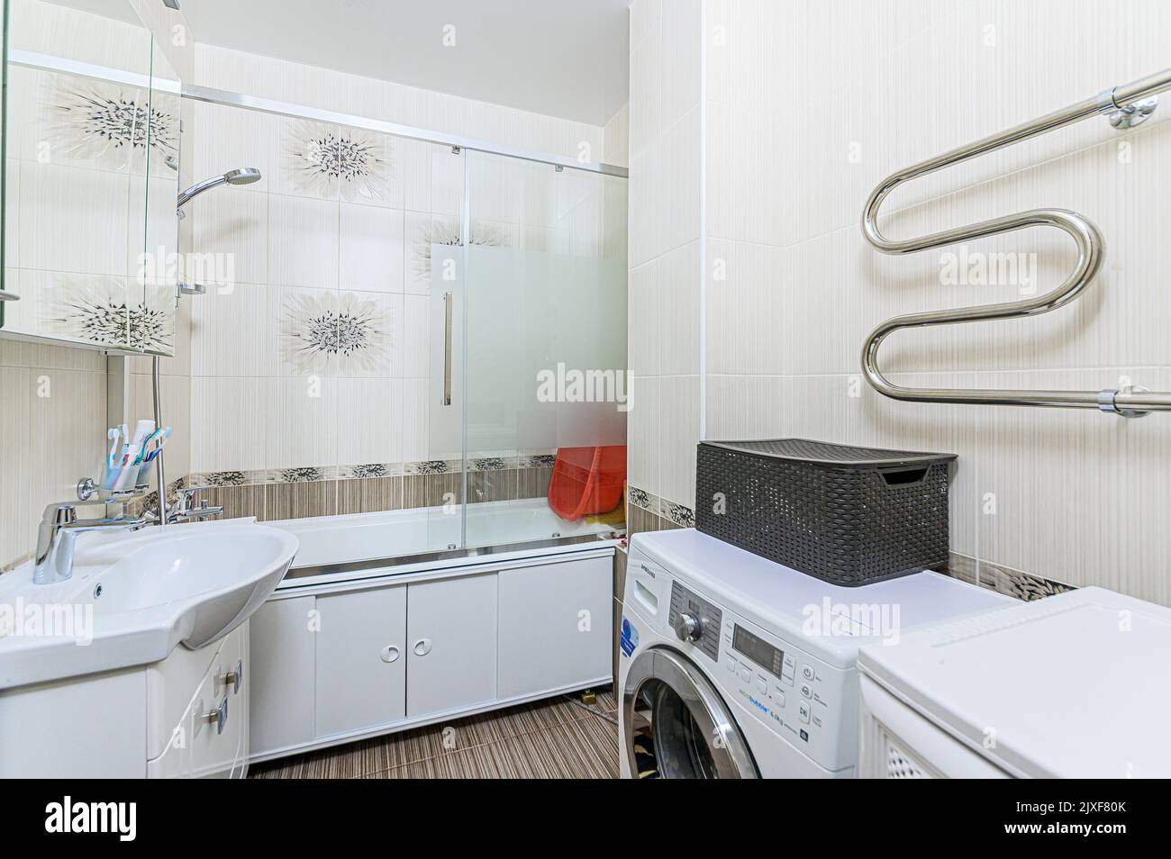 Russia, Moscow- May 21, 2020: interior apartment room bathroom, sink ...