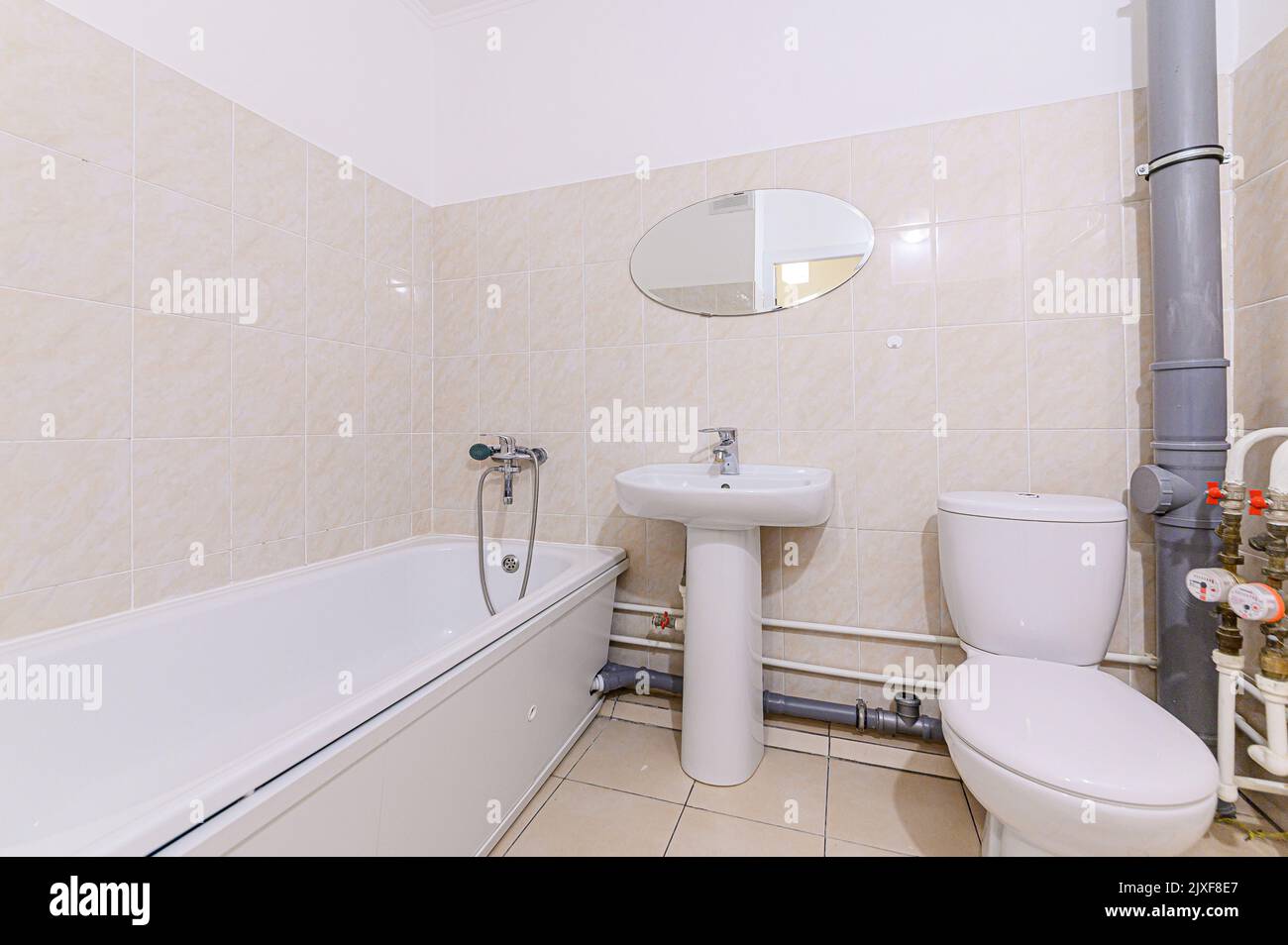Russia, Moscow- May 21, 2020: interior apartment room bathroom, sink ...