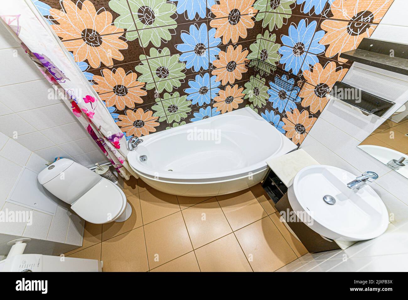 Russia, Moscow- May 21, 2020: interior apartment room bathroom, sink ...