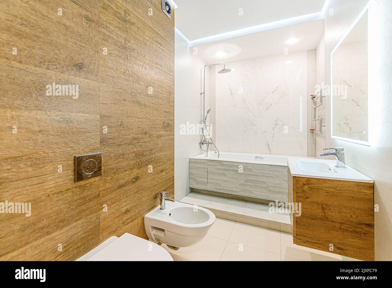 Russia, Moscow- May 21, 2020: interior apartment room bathroom, sink ...