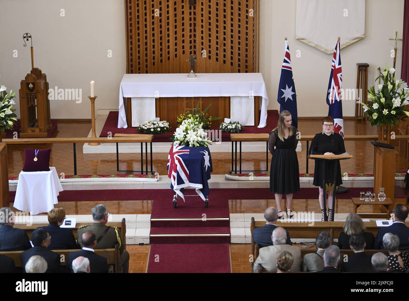 Rebecca O'Connor (right) and Emma Roff, granddaughters of Jocelyn ...