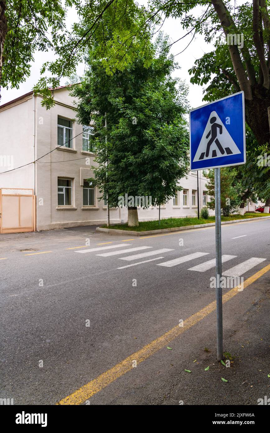 Pedestrian crossing in the city Stock Photo - Alamy