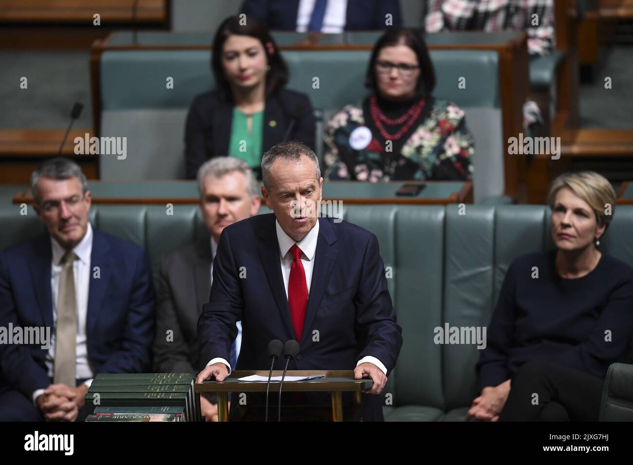 Australian Opposition Leader Bill Shorten delivers his Budget reply ...