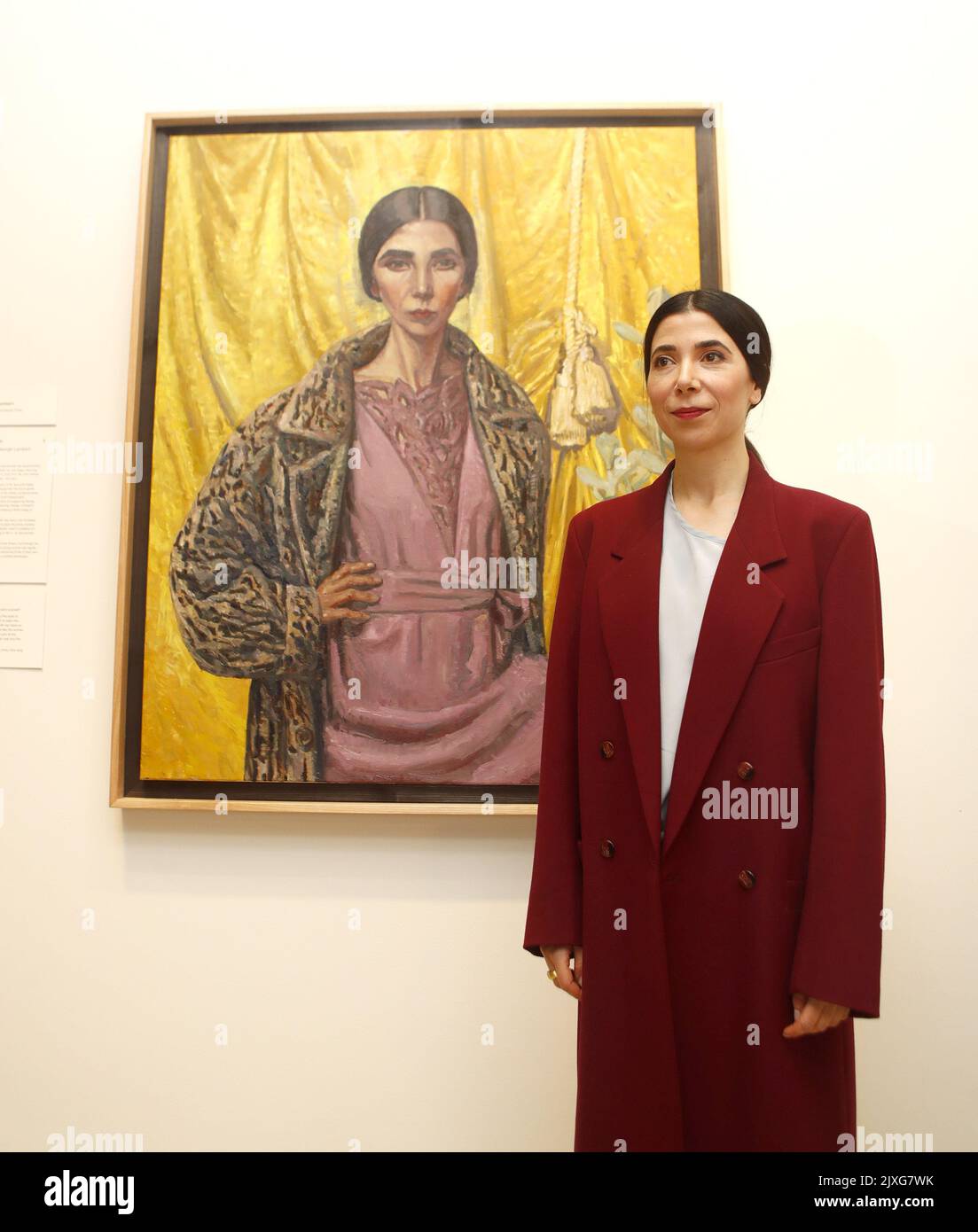 2018 Archibald Prize winner Melbourne artist Yvette Coppersmith poses ...