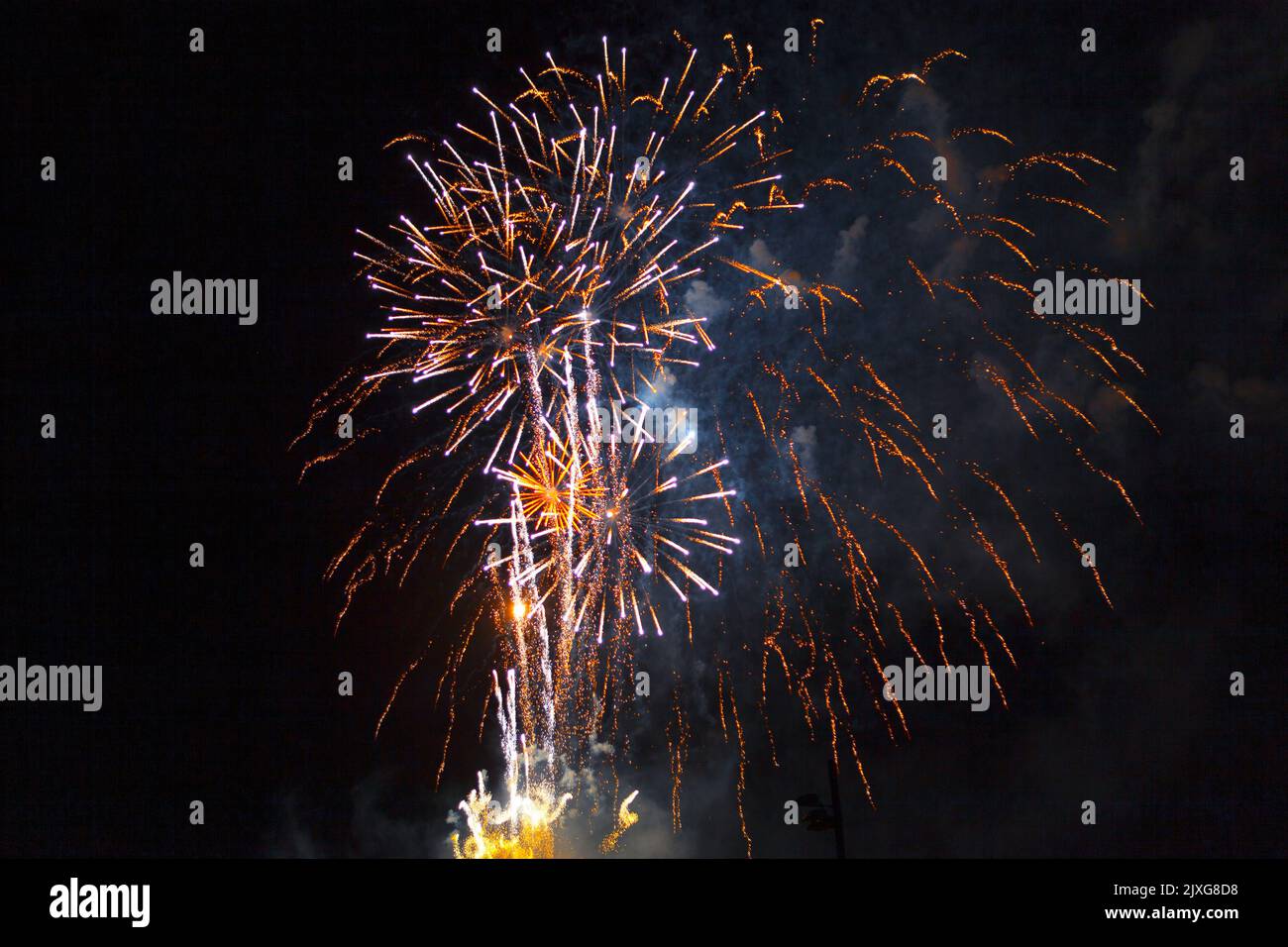 Height fireworks hi-res stock photography and images - Alamy
