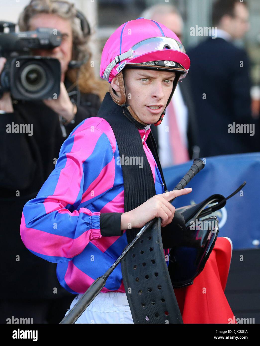 Michael Dee returns to scale after riding Hear The Chant to victory in ...