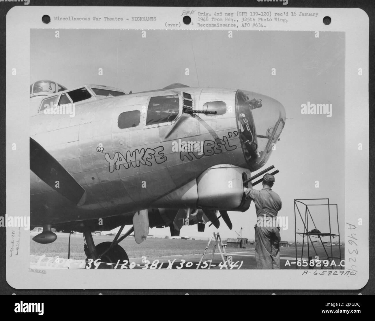 Boeing B-17 "Flying Fortress" 'Yankee Rebel' Of The 381St Bomb Group ...