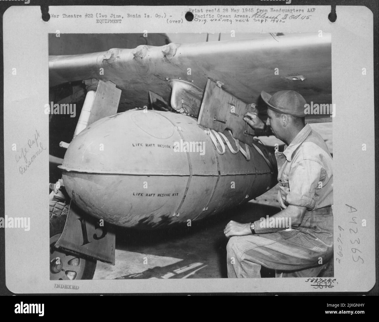 Wing fliers Black and White Stock Photos & Images - Alamy
