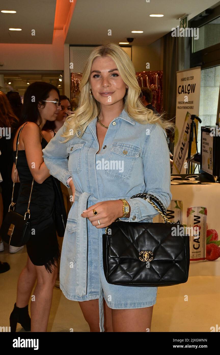 Nele Wüstenberg beim Mates Date Influencer Event auf der Berlin Fashion ...