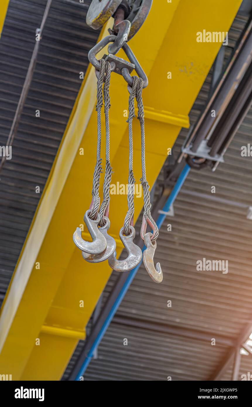 Lifting steel girder beam hi-res stock photography and images - Alamy