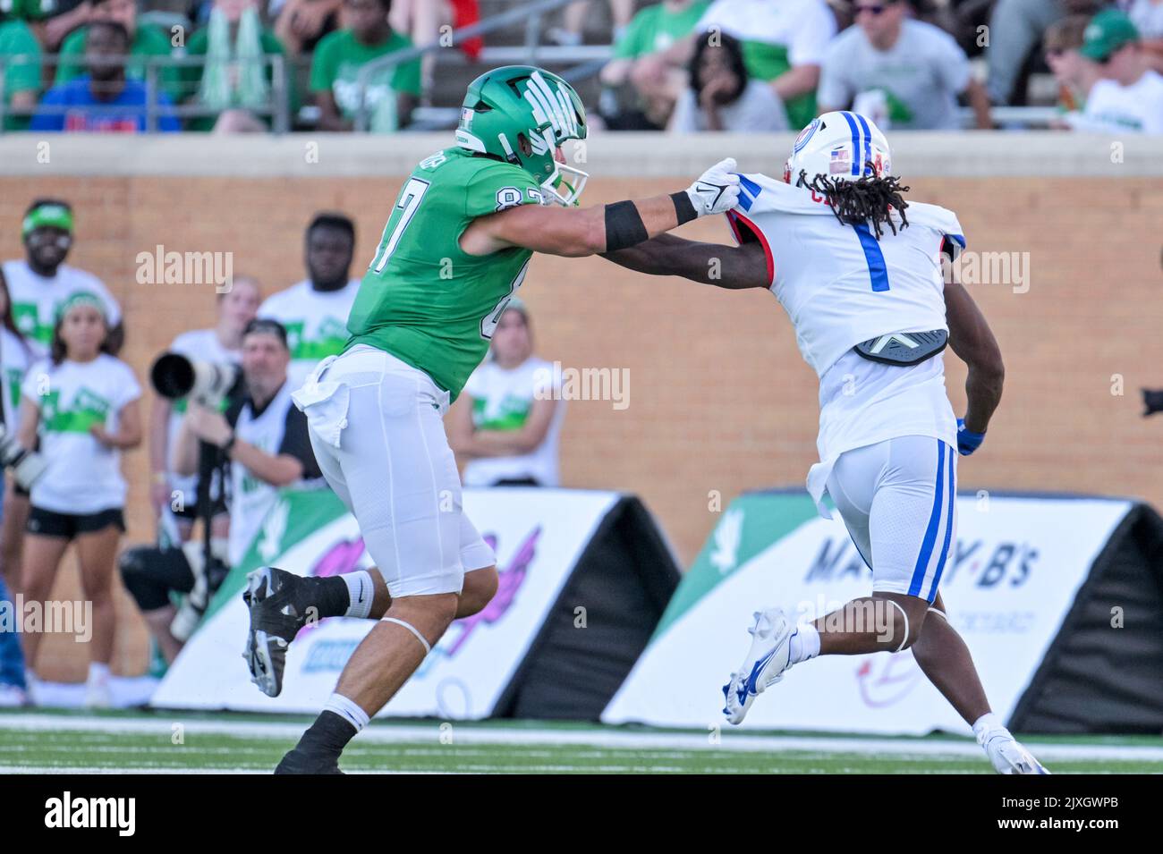 DENTON, TX - September 3rd: .North Texas Mean Green tight end Jake ...