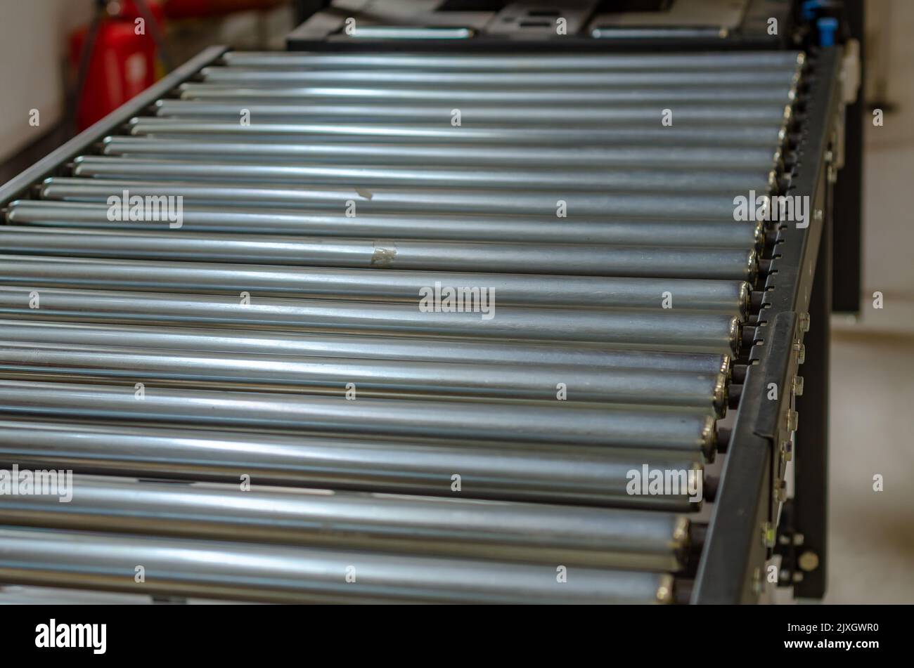 Smart packaging supply chain hi-res stock photography and images - Alamy