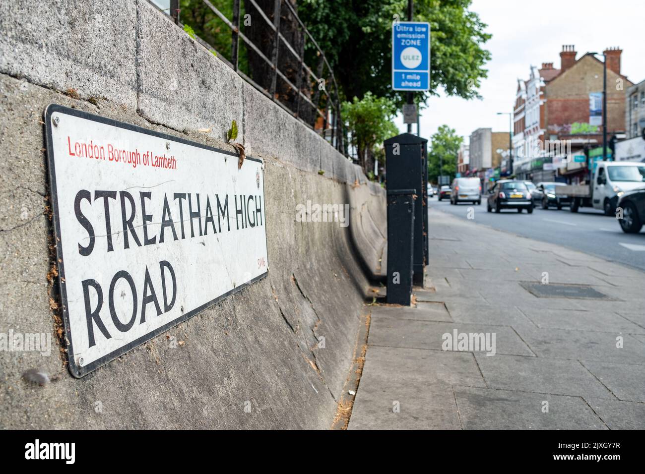 Streatham london sign hi-res stock photography and images - Alamy