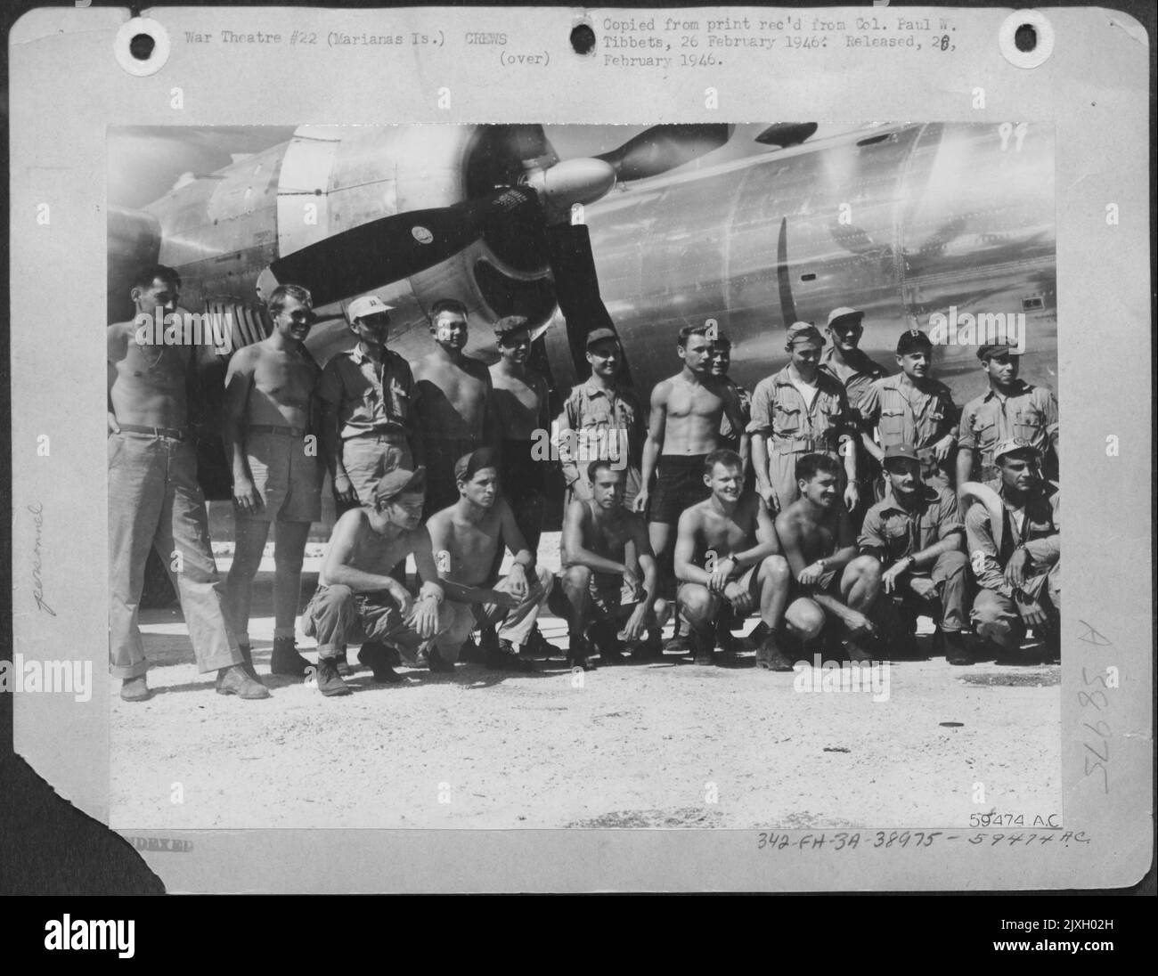 The Ground And Flight Crew Of Boeing B-29 'Enola Gay' After The First ...