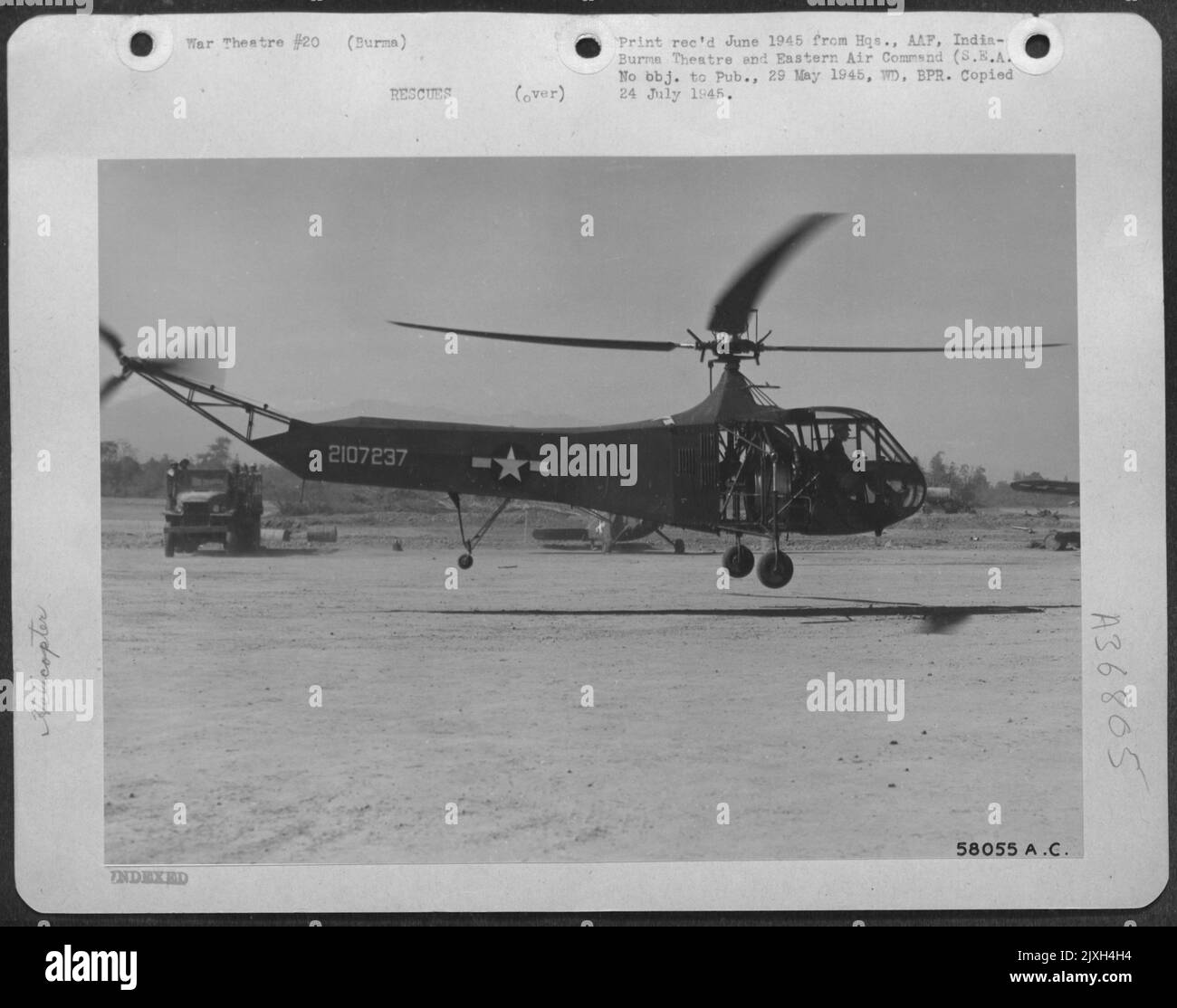 Sikorsky first helicopter hi-res stock photography and images - Alamy