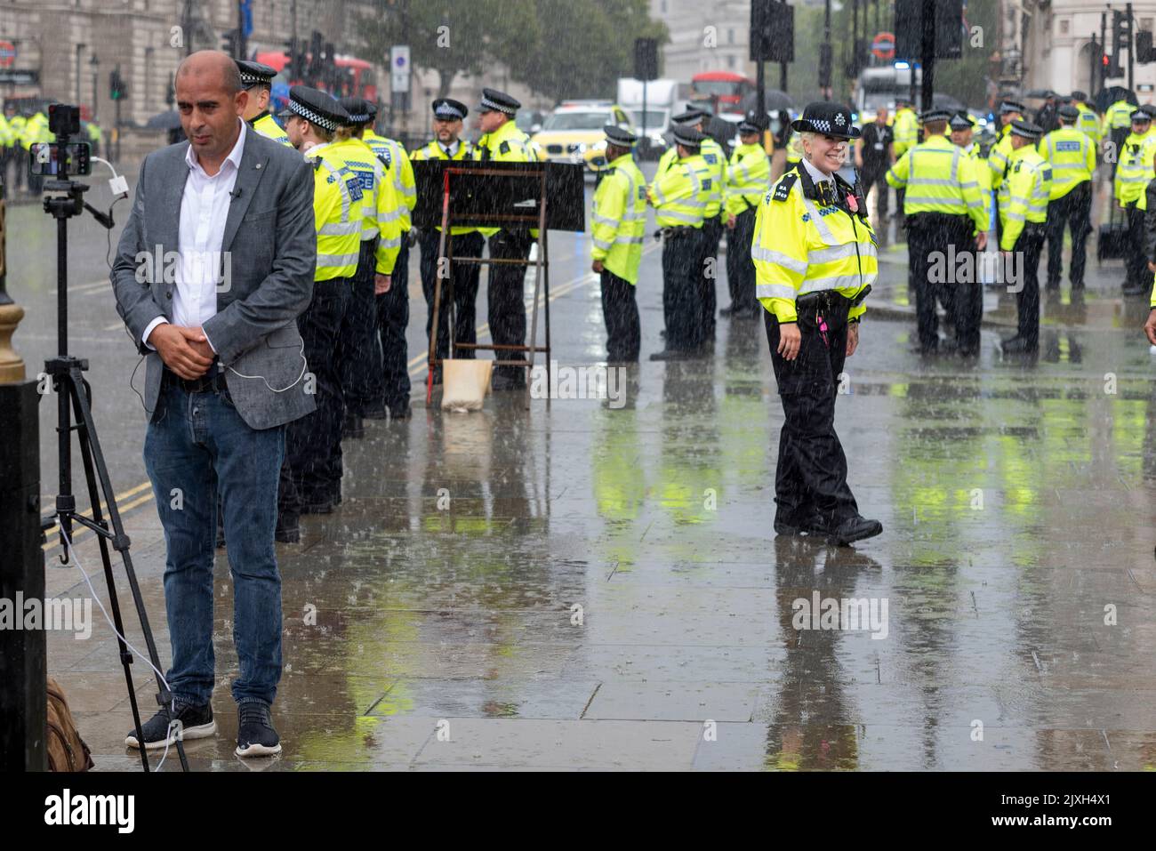 Westminster, London, UK. 7th Sep, 2022. Heavy rain arrived in London ...