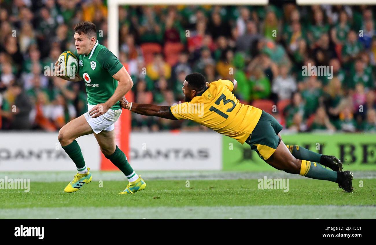 Jacob Stockdale (left) of Ireland gets past Samu Kerevi (right) of the ...