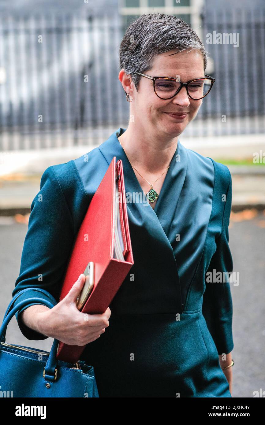 Chloe smith mp hi-res stock photography and images - Alamy