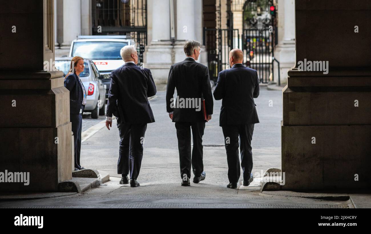 London, UK. 07th Sep, 2022. Graham Stuart, Jacob Rees-Mogg and Jake ...