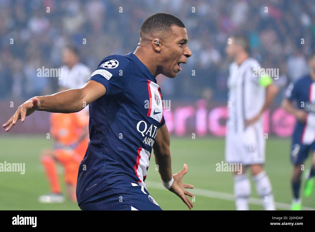 Kylian Mbappe - Paris Saint Germain vs Juventus - Champions League ...