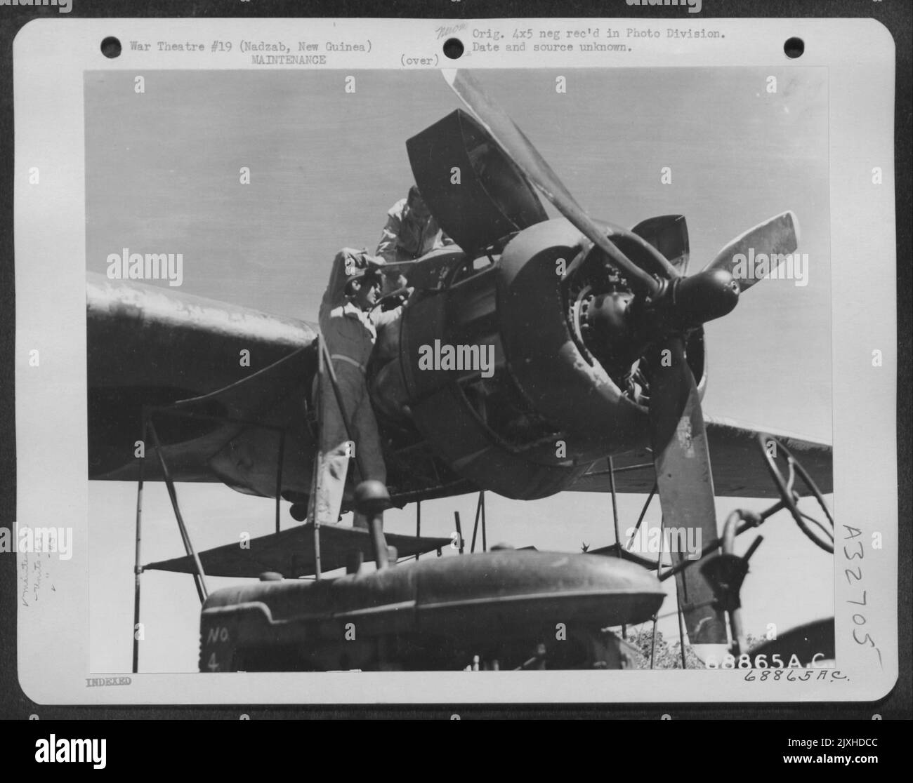 Mechanics Repair One Of The Engines On A Consolidated B-24 "Liberator ...