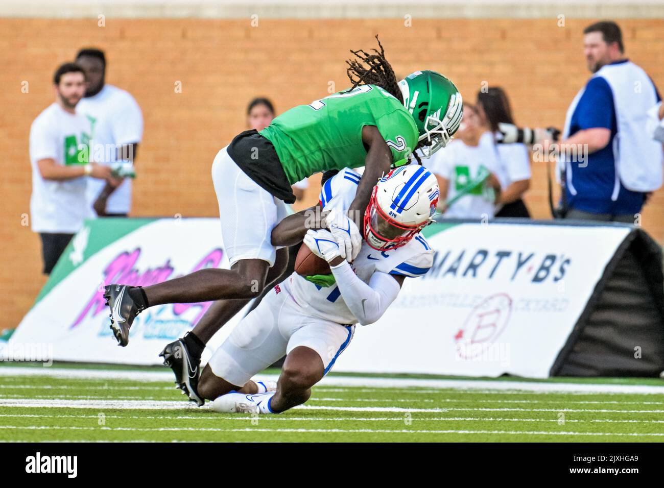 Unt vs smu football 190 jpg hi-res stock photography and images - Alamy