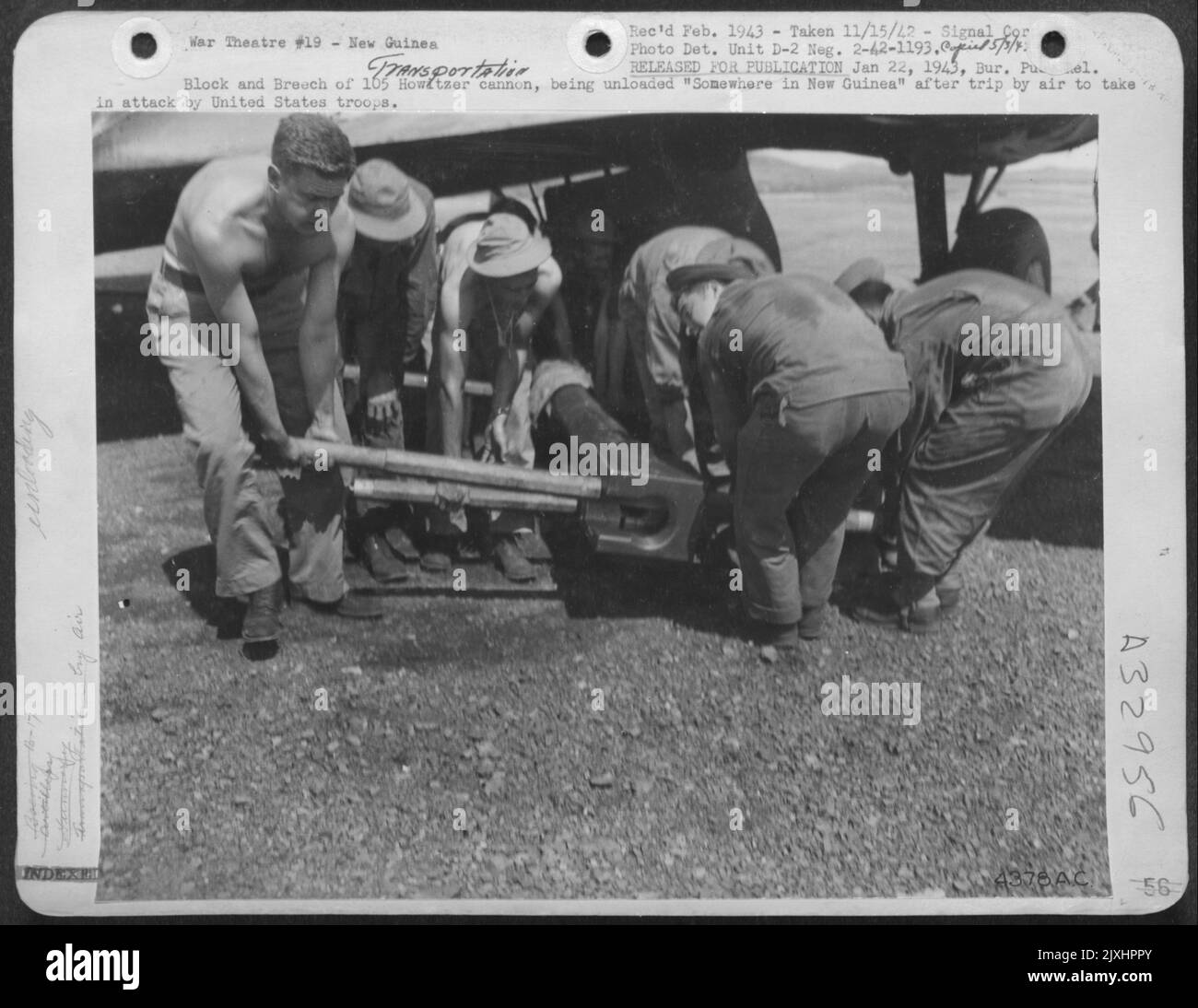 Breech block hi-res stock photography and images - Alamy