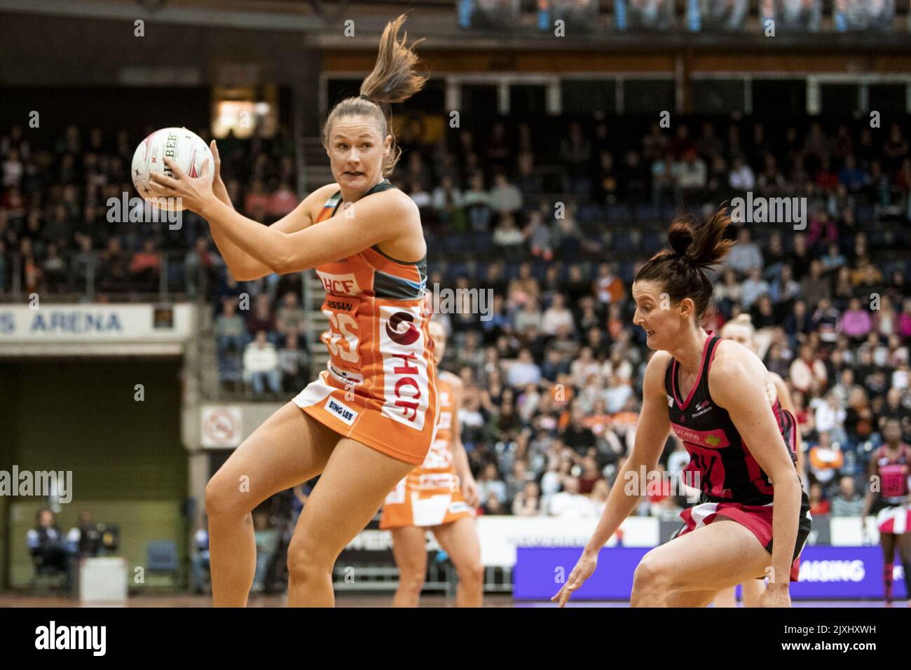 Susan Pettitt of the Giants (left) and Kate Shimmin of the Thunderbirds ...