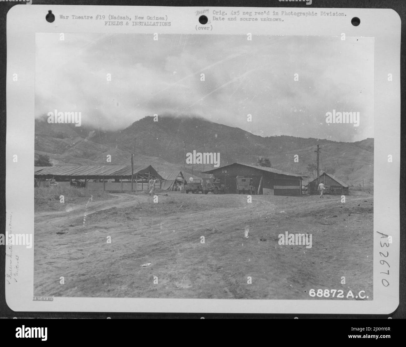 Nadzab 1944 hi-res stock photography and images - Alamy