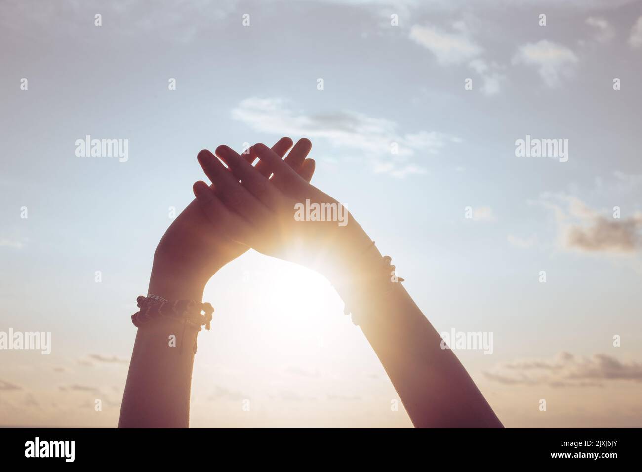 Hand of harmony hi-res stock photography and images - Alamy