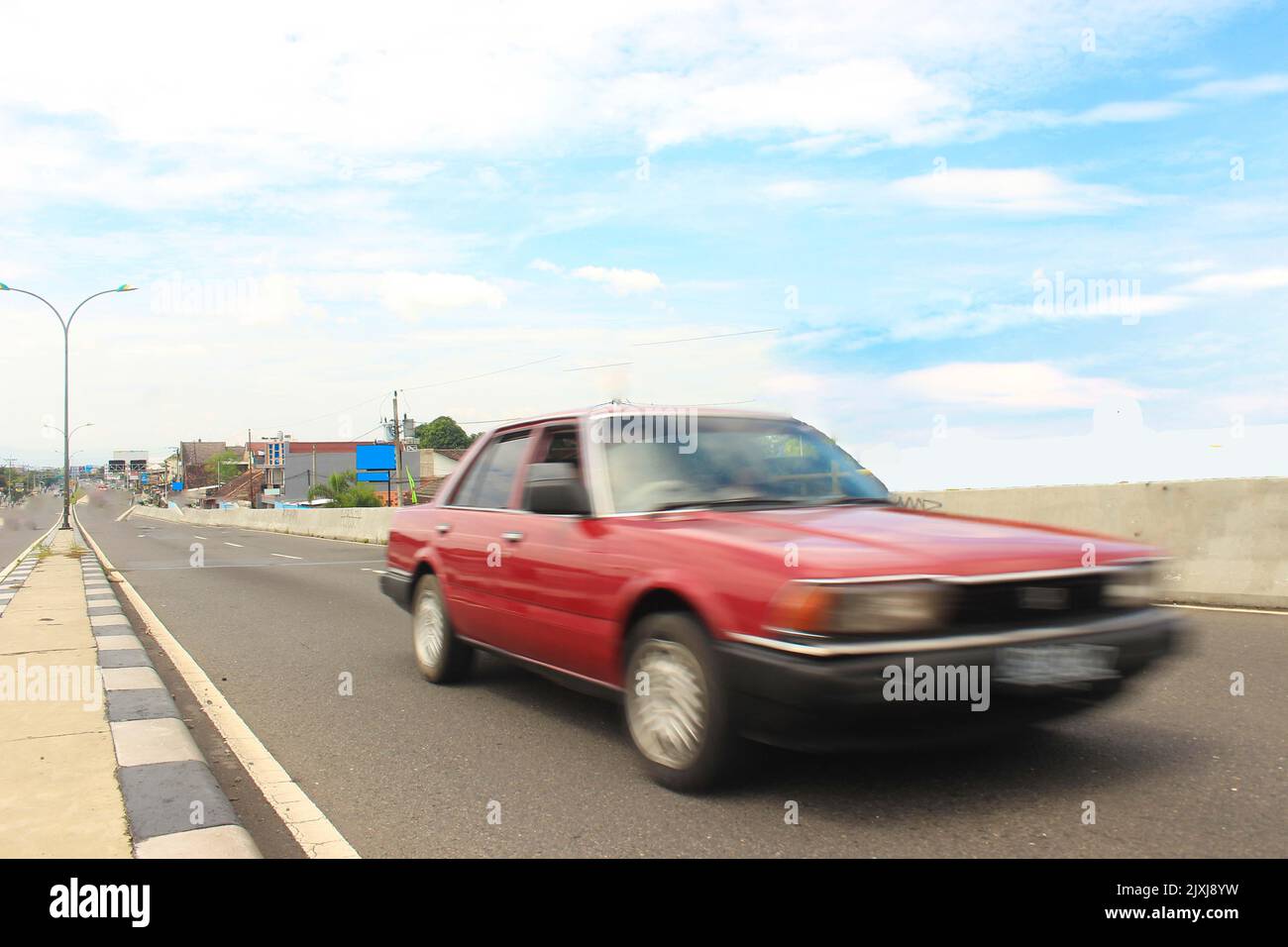 Deep red car hi-res stock photography and images - Alamy
