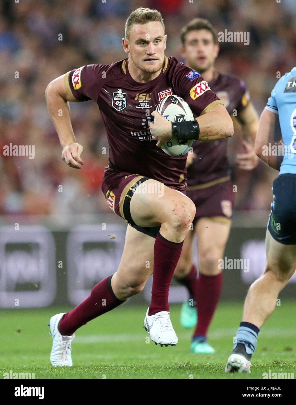 Coen Hess of the Maroons runs with the ball during Game 3 of the 2018 ...