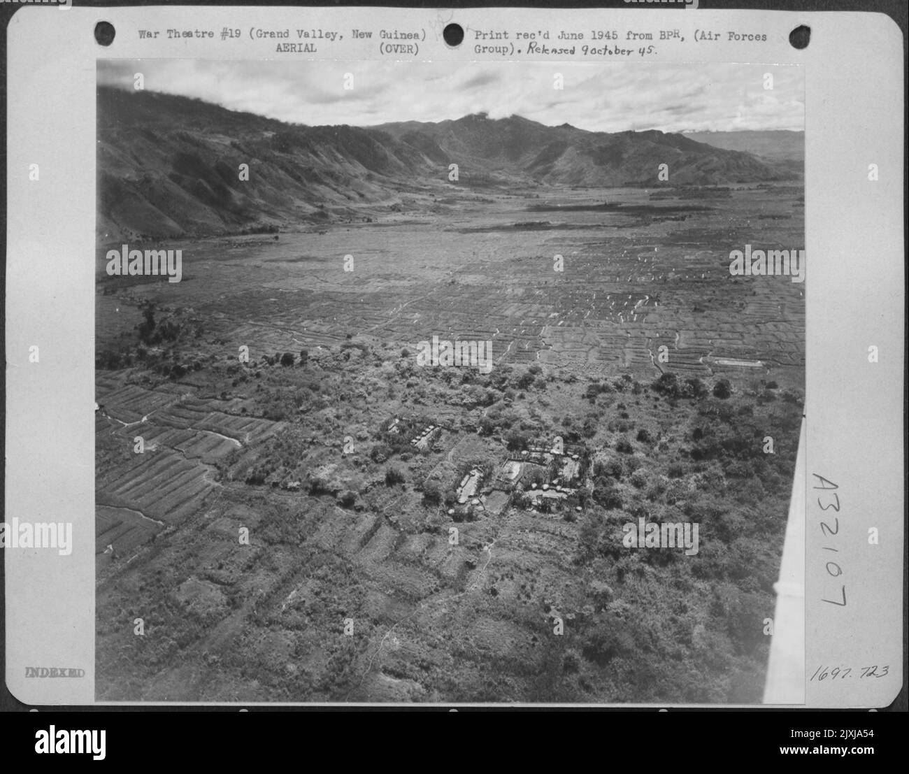 Grand Valley, (sometimes known as Shangri-La) of the Balim River, New ...