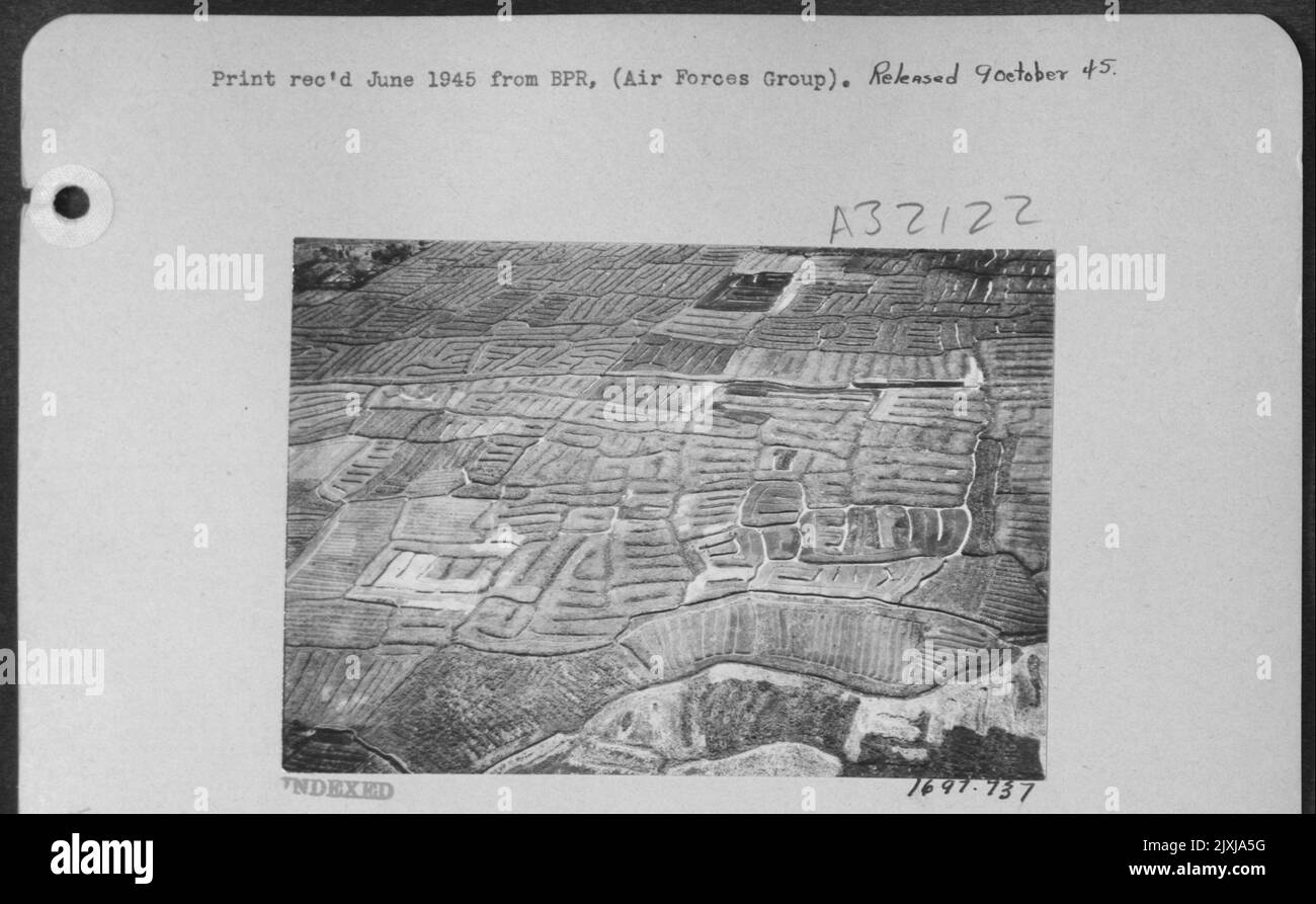 Grand Valley, (sometimes known as Shangri-La) of the Balim River, New ...