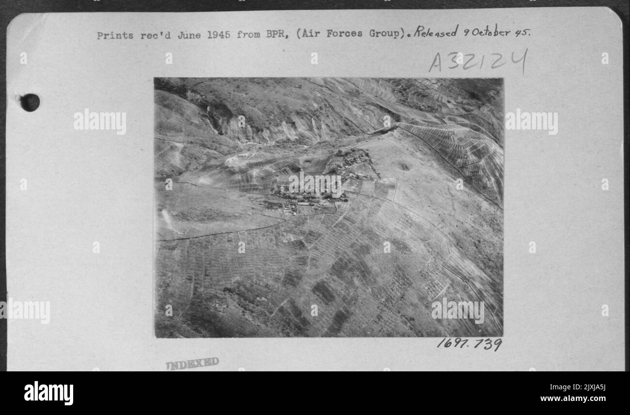 Grand Valley, (sometimes known as Shangri-La) of the Balim River, New ...