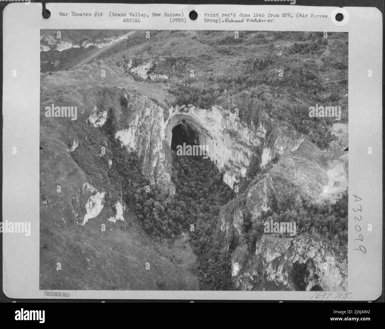 Grand Valley, (sometimes known as Shangri-La) of the Balim River, New ...