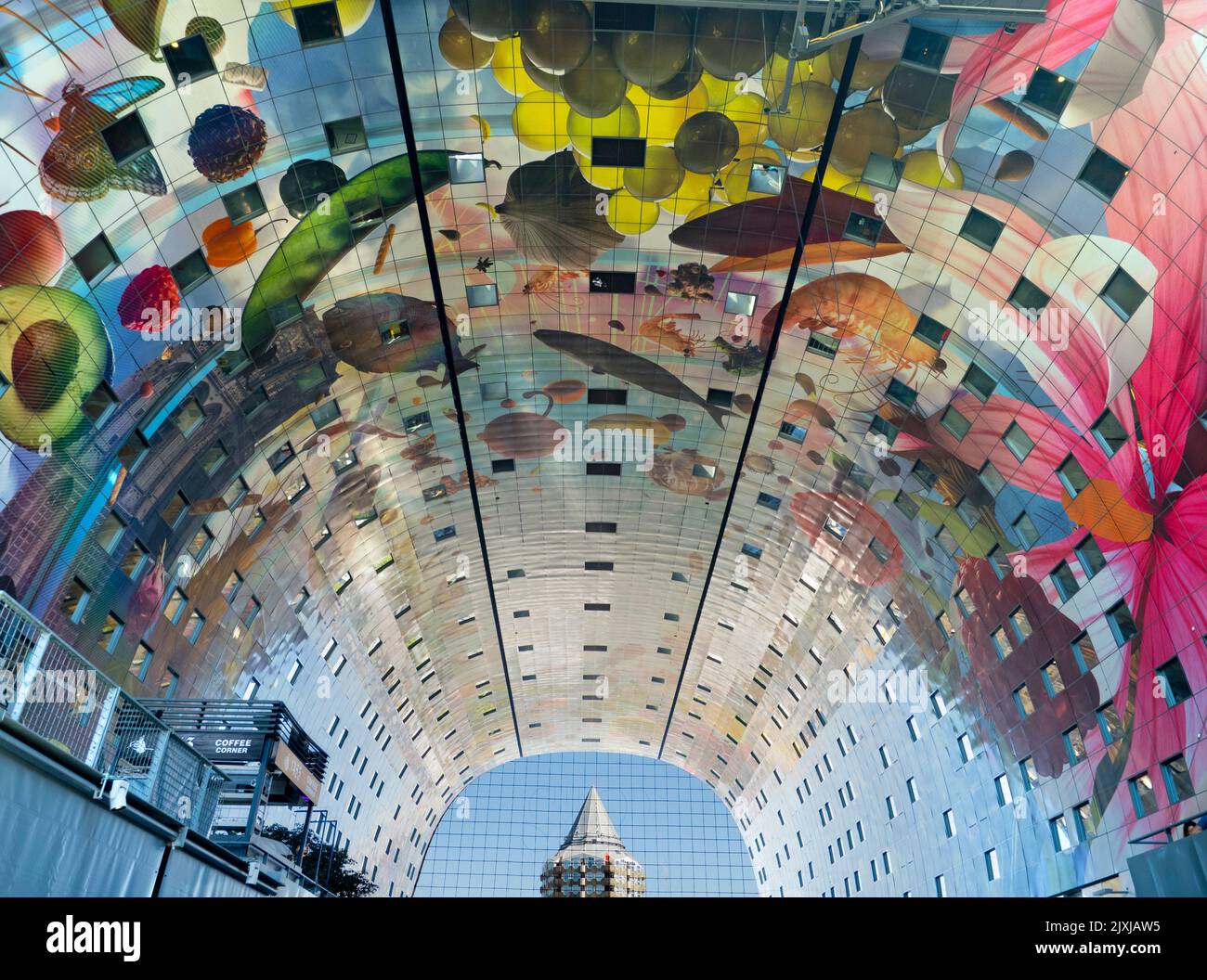 Opened by the Queen of the Netherlands in 2014m the Markthal (Market ...