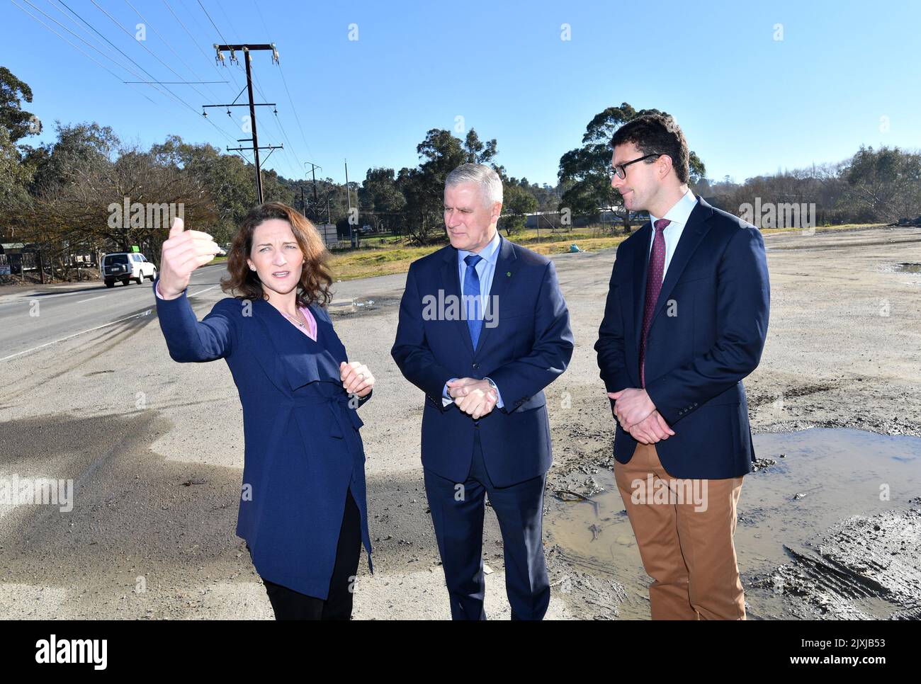 (L-R) Liberal candidate for Mayo Georgina Downer, Deputy Prime Minister ...