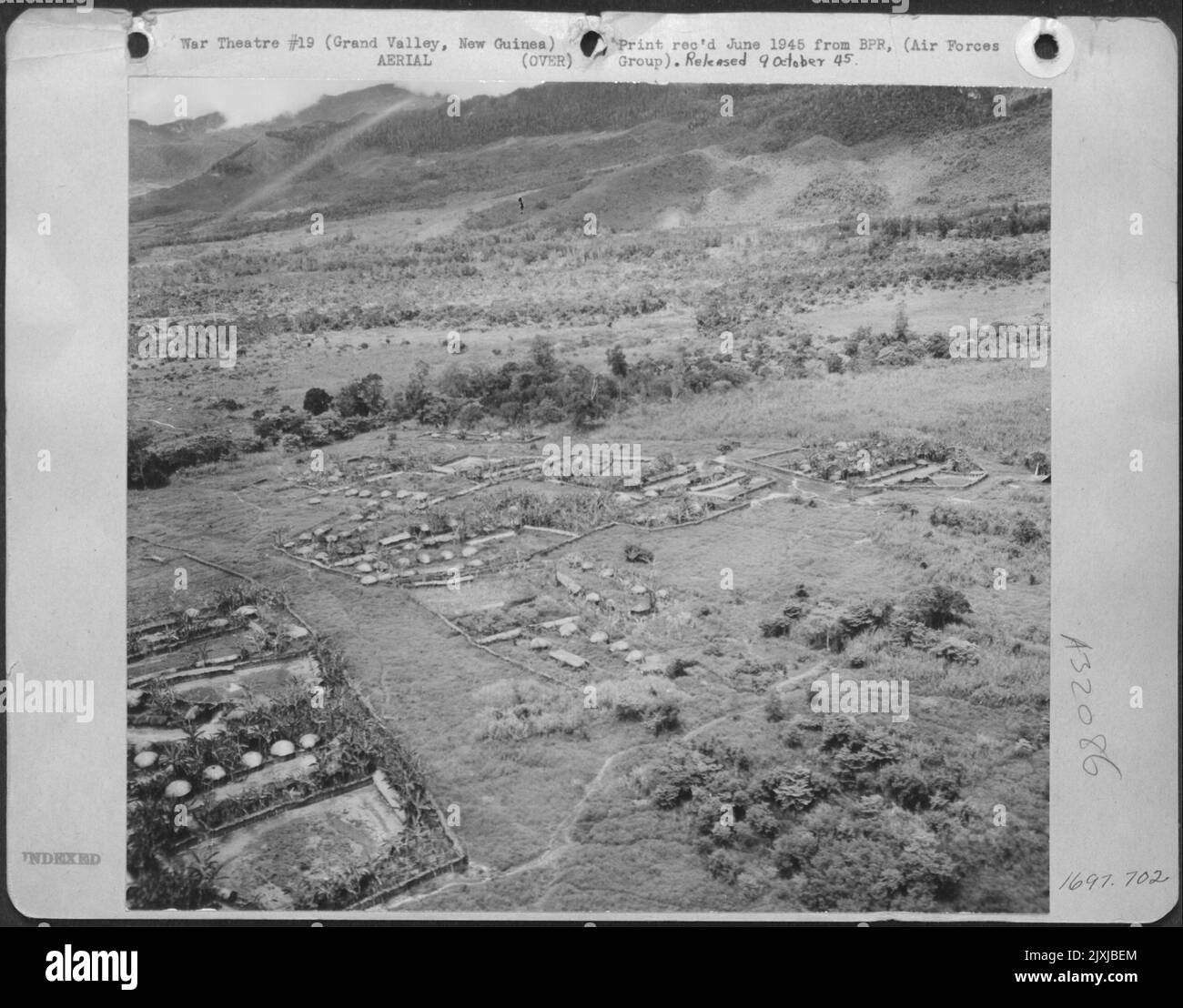 Grand Valley, (sometimes known as Shangri-La) of the Balim River, New ...