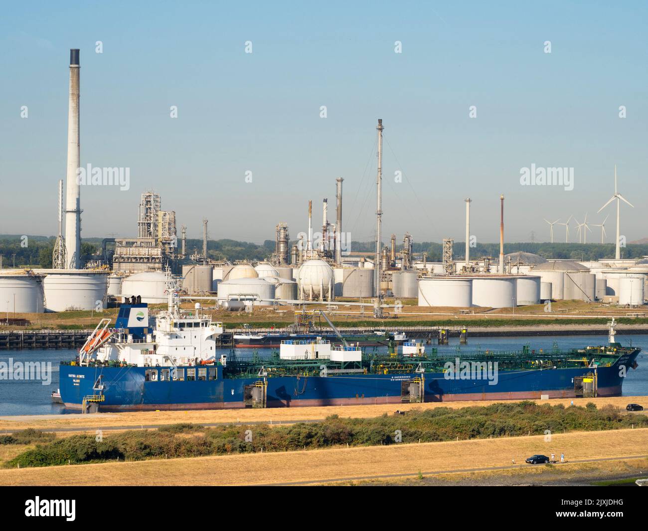 The past and future of energy supply - wind turbines and giant oil ...