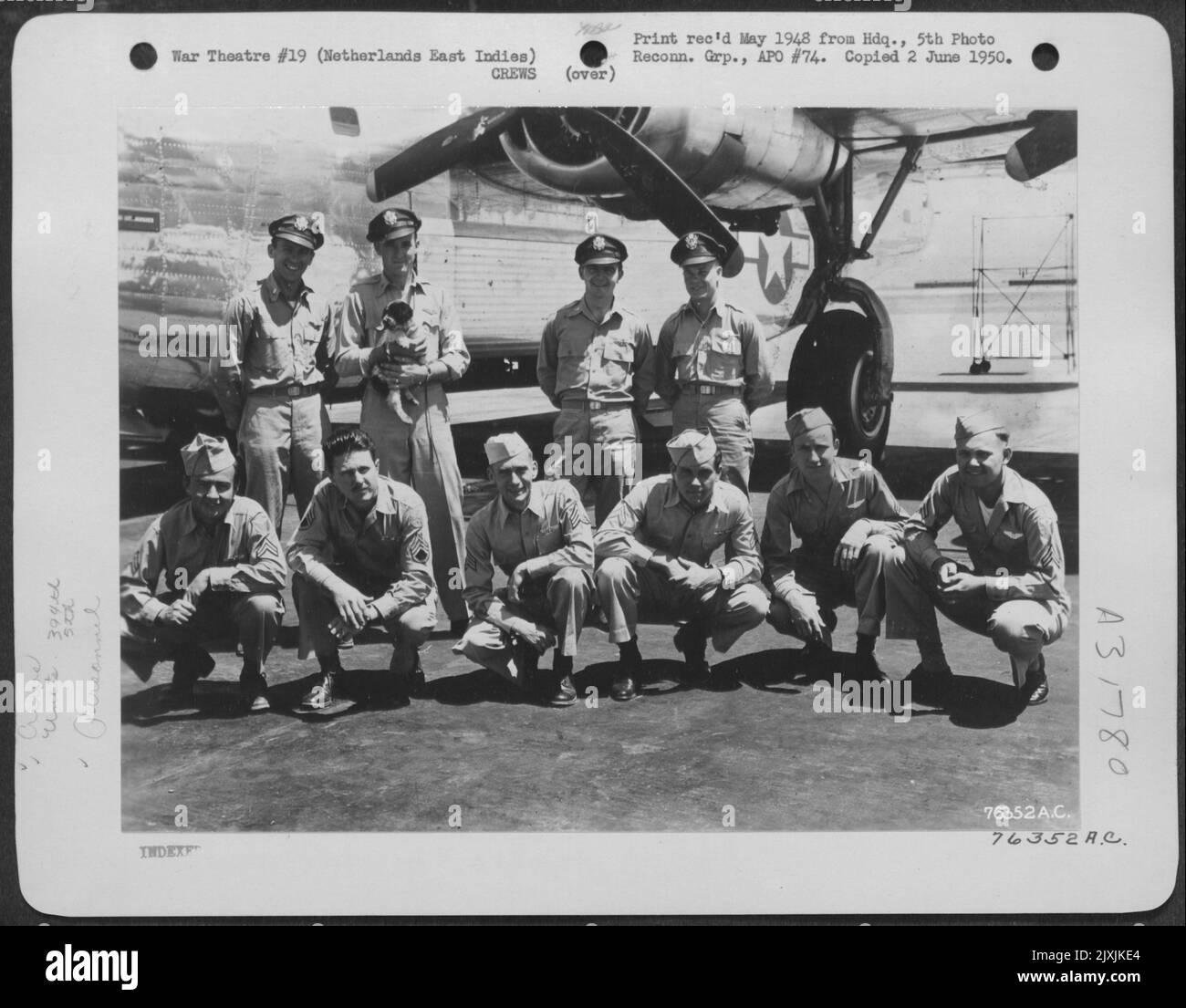 Lt. Zwolinski and crew of the 394th Bomb Squadron, 5th Bomb Group ...