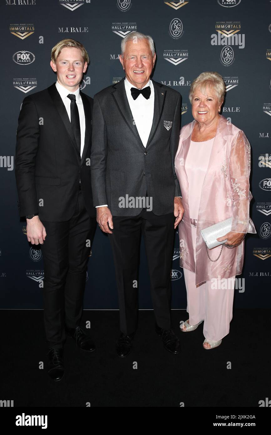 Former South Sydney Rabbitohs player Ron Coote (centre) and his wife ...