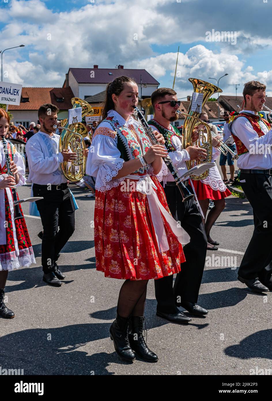 International folklore festival hi-res stock photography and images - Alamy