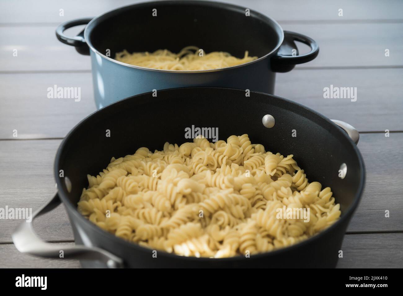 Freshly prepared pasta in pot ready to serve Stock Photo - Alamy