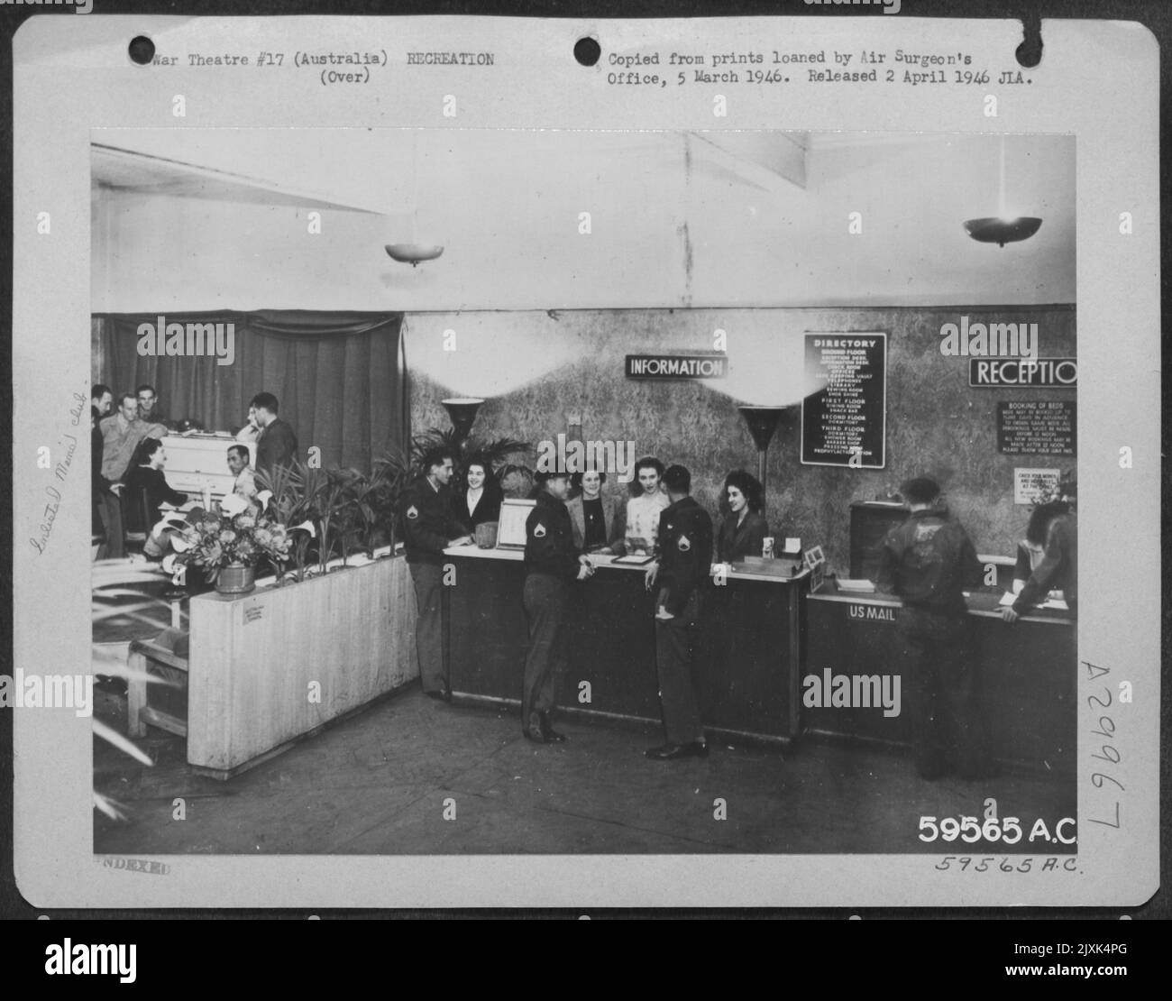 Mens army soldier Black and White Stock Photos & Images - Alamy